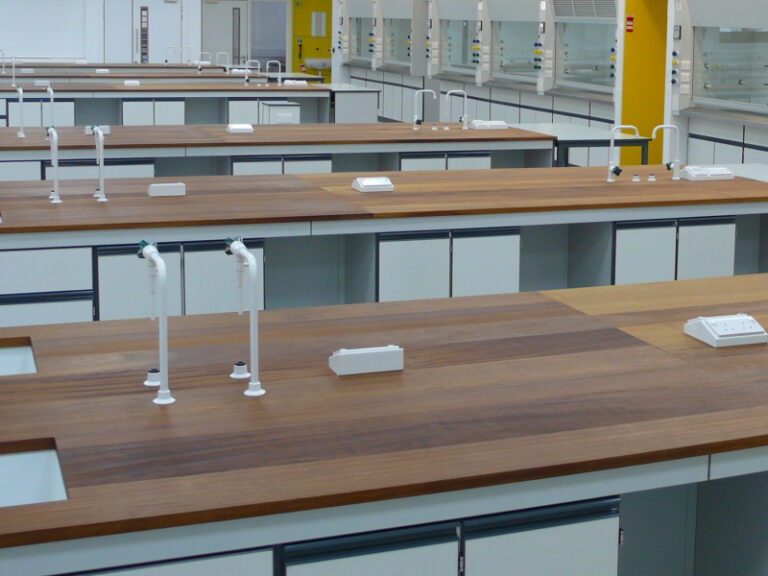 Laboratory Worktops - APMG
