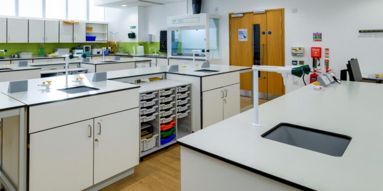 Laboratory Sinks by APMG