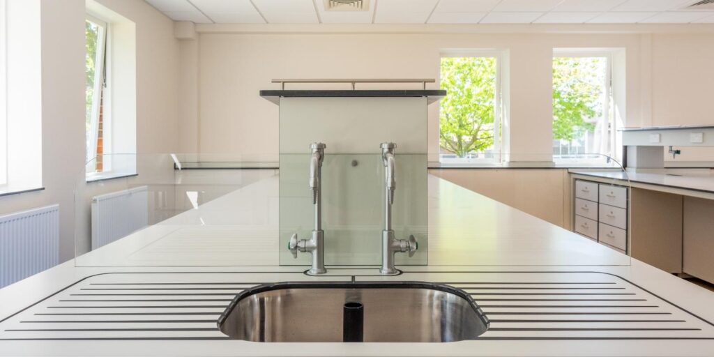 Laboratory Sinks by APMG